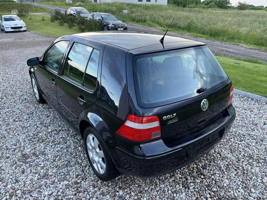 Black Volkswagen Golf 2003 in Alytus, with an engine capacity of 1.39 L and mileage of 226 thousand km for 1750 €, photo 10 on AUTOMOTO.COM.LV