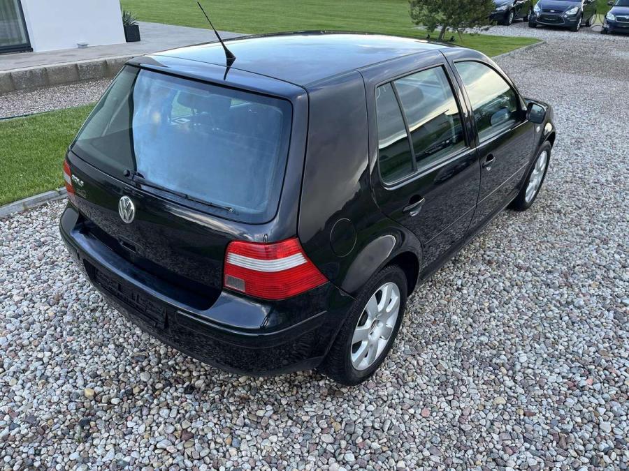 Black Volkswagen Golf 2003 in Alytus, with an engine capacity of 1.39 L and mileage of 226 thousand km for 1750 €, photo 14 on AUTOMOTO.COM.LV