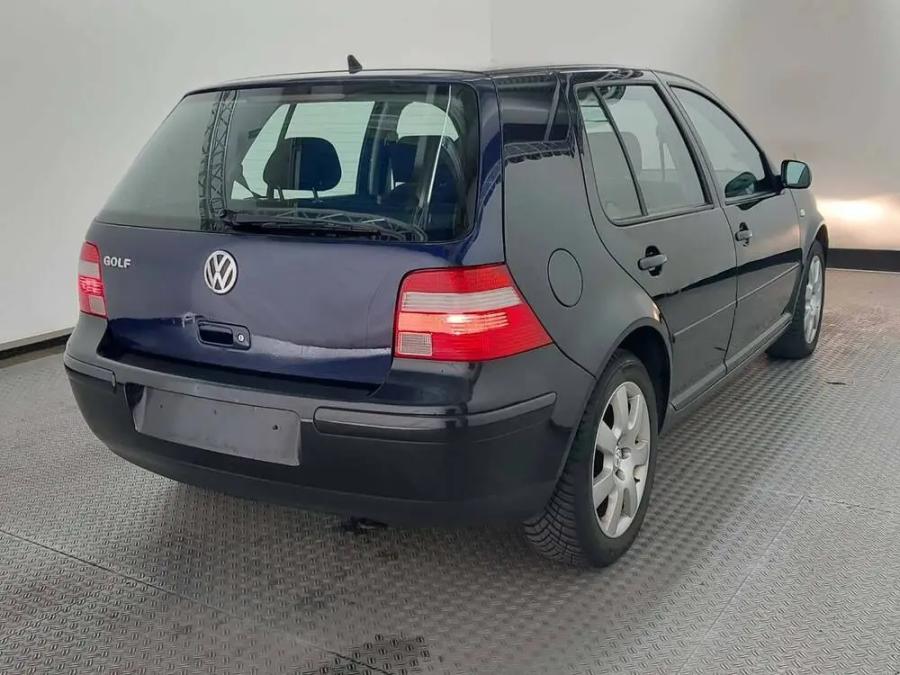 Melns Volkswagen Golf 2003 Limbaži, ar dzinēja tilpumu 1.90 L un nobraukumu 271 tūkst. km par 2950 €, foto 6 vietnē AUTOMOTO.COM.LV