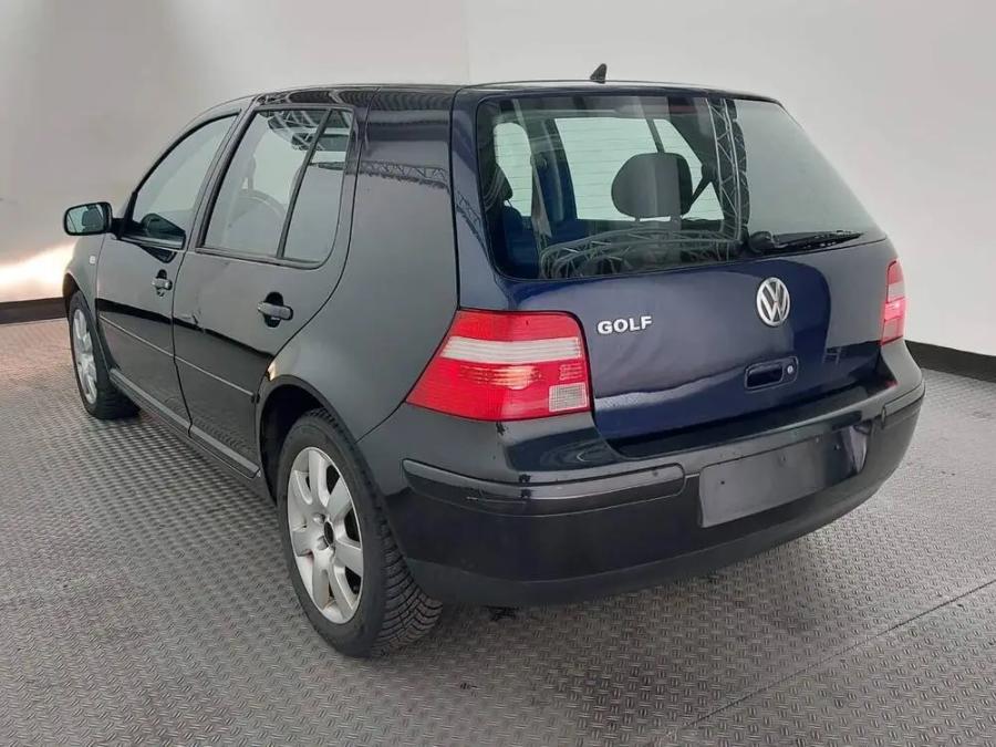 Melns Volkswagen Golf 2003 Limbaži, ar dzinēja tilpumu 1.90 L un nobraukumu 271 tūkst. km par 2950 €, foto 7 vietnē AUTOMOTO.COM.LV