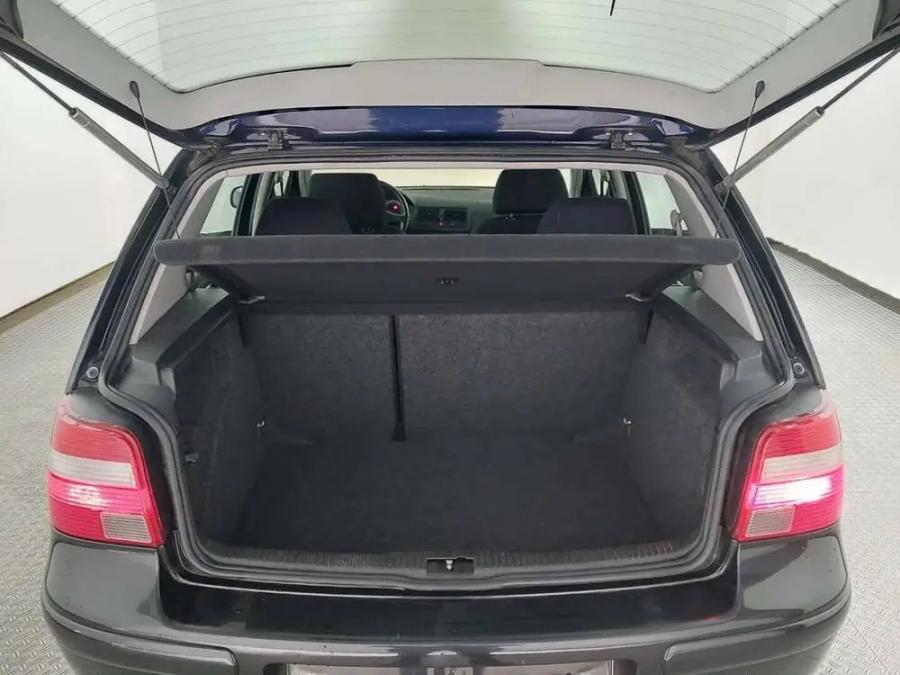 Melns Volkswagen Golf 2003 Limbaži, ar dzinēja tilpumu 1.90 L un nobraukumu 271 tūkst. km par 2950 €, foto 8 vietnē AUTOMOTO.COM.LV