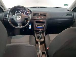 Melns Volkswagen Golf 2003 Limbaži, ar dzinēja tilpumu 1.90 L un nobraukumu 271 tūkst. km par 2950 €, foto 9 vietnē AUTOMOTO.COM.LV