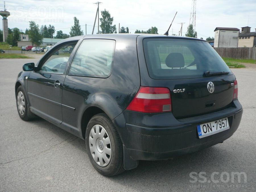 Melns Volkswagen Golf 2003 Cēsis, ar dzinēja tilpumu 1.90 L un nobraukumu 347 tūkst. km par 1190 €, foto 5 vietnē AUTOMOTO.COM.LV