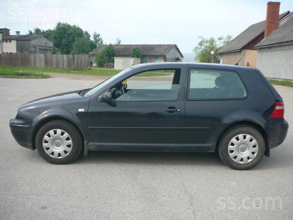 Black Volkswagen Golf 2003 in Cesis, with an engine capacity of 1.90 L and mileage of 347 thousand km for 1190 €, photo 8 on AUTOMOTO.COM.LV
