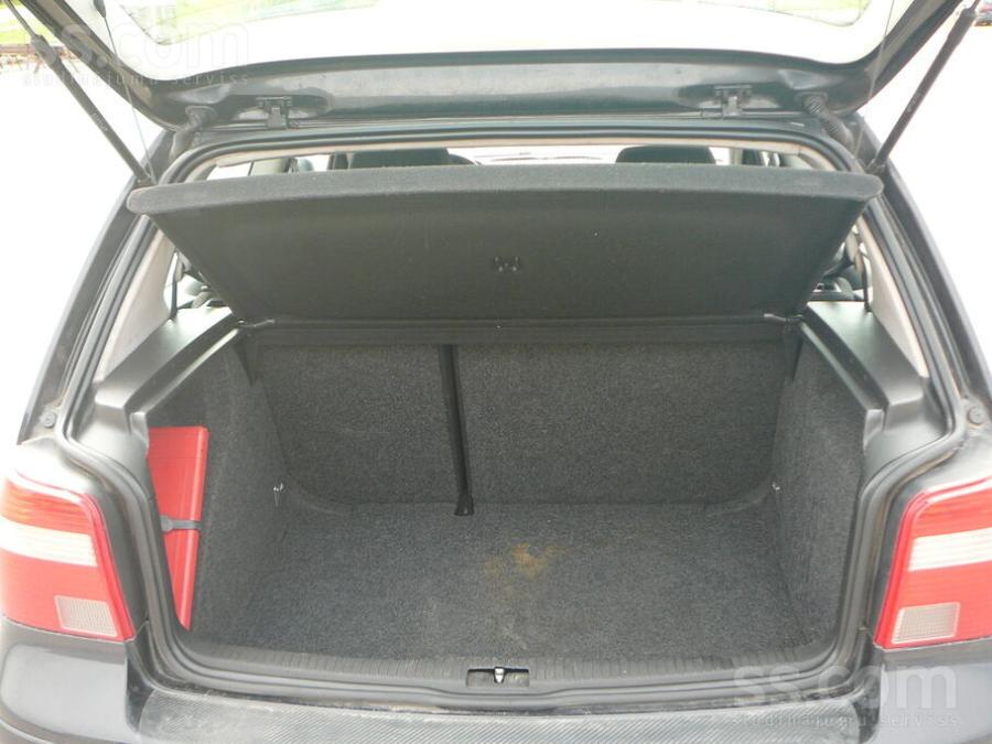 Melns Volkswagen Golf 2003 Cēsis, ar dzinēja tilpumu 1.90 L un nobraukumu 347 tūkst. km par 1190 €, foto 13 vietnē AUTOMOTO.COM.LV