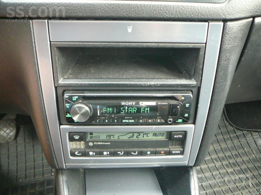 Melns Volkswagen Golf 2003 Cēsis, ar dzinēja tilpumu 1.90 L un nobraukumu 347 tūkst. km par 1190 €, foto 14 vietnē AUTOMOTO.COM.LV