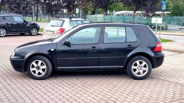 Black Volkswagen Golf 2003 in Riga, with an engine capacity of 1.90 L and mileage of 453 thousand km for 1450 €, photo 8 on AUTOMOTO.COM.LV