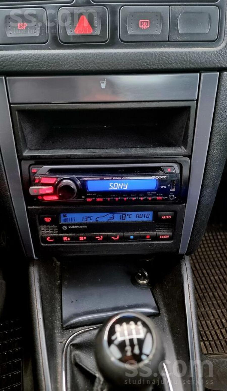 Black Volkswagen Golf 2003 in Riga, with an engine capacity of 1.90 L and mileage of 453 thousand km for 1450 €, photo 12 on AUTOMOTO.COM.LV