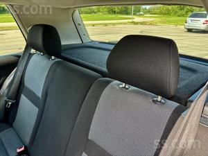 Melns Volkswagen Golf 2003 Valmiera, ar dzinēja tilpumu 1.60 L un nobraukumu 326 tūkst. km par 1595 €, foto 13 vietnē AUTOMOTO.COM.LV