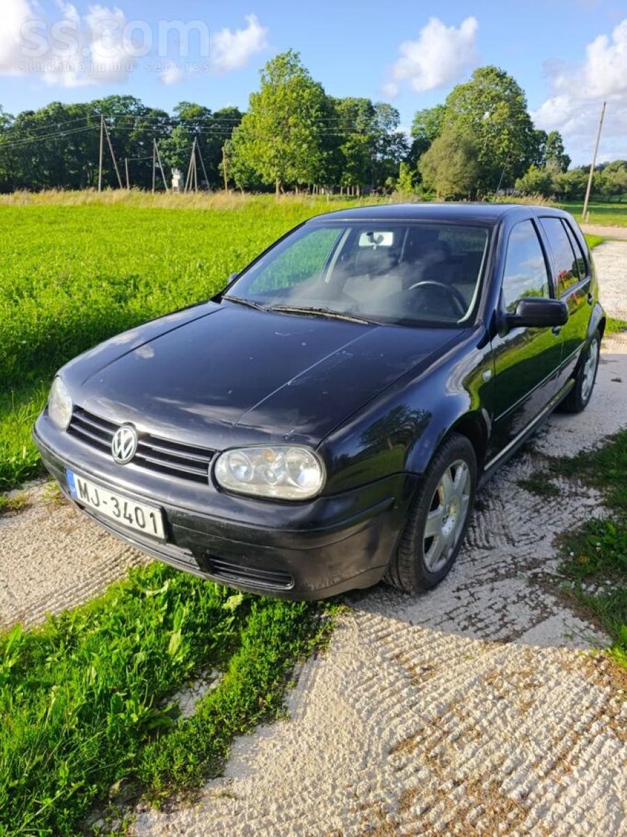 Black Volkswagen Golf 2003 in Liepaja, with an engine capacity of 1.90 L and mileage of 377 thousand km for 1700 €, photo 6 on AUTOMOTO.COM.LV