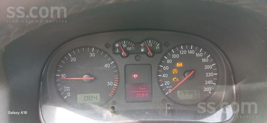 Melns Volkswagen Golf 2003 Ogre, ar dzinēja tilpumu 1.90 L un nobraukumu 295 tūkst. km par 700 €, foto 21 vietnē AUTOMOTO.COM.LV