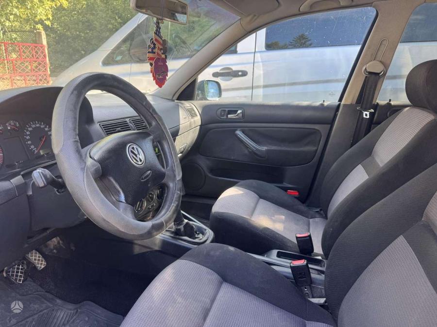 Melns Volkswagen Golf 2003 Radviliškis, ar dzinēja tilpumu 1.90 L un nobraukumu 274 tūkst. km par 1000 €, foto 13 vietnē AUTOMOTO.COM.LV