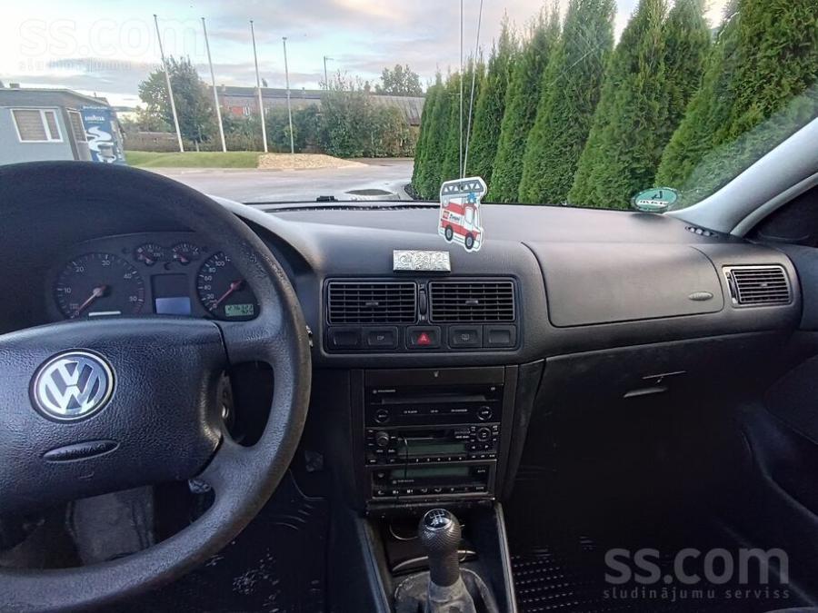 Black Volkswagen Golf 2003 in Ludza, with an engine capacity of 1.90 L and mileage of 276 thousand km for 1450 €, photo 6 on AUTOMOTO.COM.LV