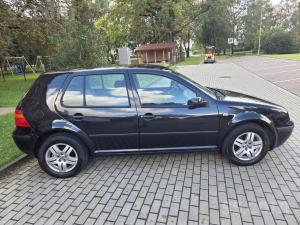 Melns Volkswagen Golf 2003 Bauska, ar dzinēja tilpumu 1.90 L un nobraukumu 381 tūkst. km par 2190 €, foto 5 vietnē AUTOMOTO.COM.LV