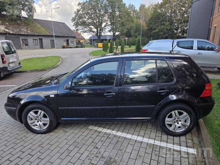 Melns Volkswagen Golf 2003 Bauska, ar dzinēja tilpumu 1.90 L un nobraukumu 381 tūkst. km par 2190 €, foto 9 vietnē AUTOMOTO.COM.LV