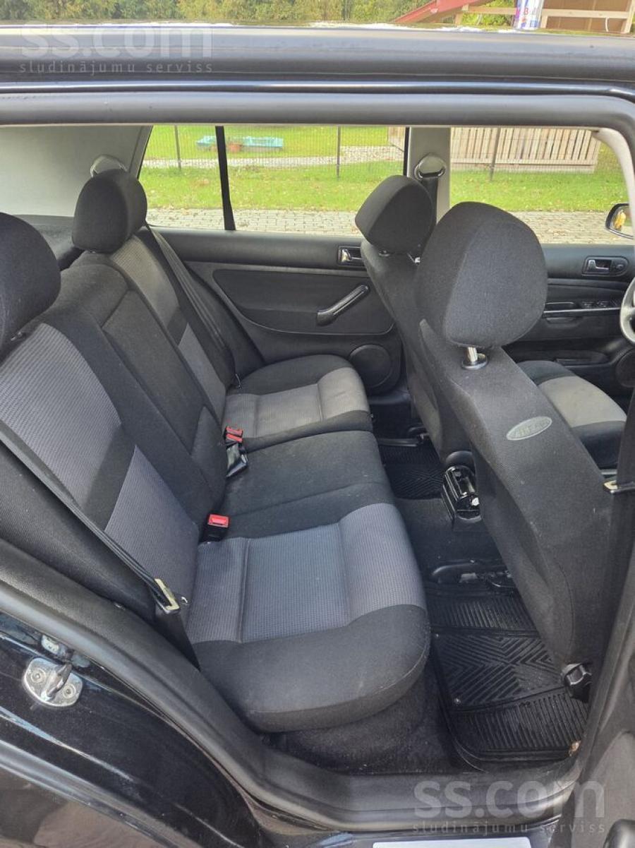 Melns Volkswagen Golf 2003 Bauska, ar dzinēja tilpumu 1.90 L un nobraukumu 381 tūkst. km par 2190 €, foto 13 vietnē AUTOMOTO.COM.LV
