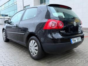 Black Volkswagen Golf 2004 in Riga, with an engine capacity of 1.40 L and mileage of 0 thousand km for 1800 €, photo 8 on AUTOMOTO.COM.LV