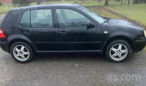 Black Volkswagen Golf 2004 in Valmiera, with an engine capacity of 1.40 L and mileage of 288 thousand km for 1500 €, photo 3 on AUTOMOTO.COM.LV