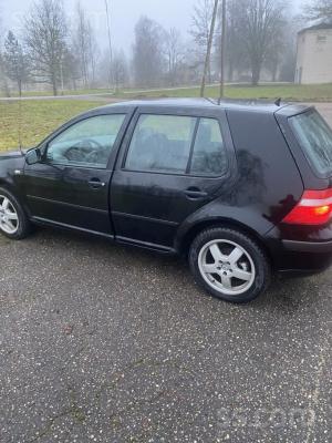 Black Volkswagen Golf 2004 in Valmiera, with an engine capacity of 1.40 L and mileage of 288 thousand km for 1500 €, photo 4 on AUTOMOTO.COM.LV