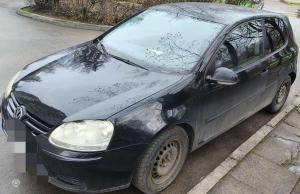 Black Volkswagen Golf 2004 in Kaunas, with an engine capacity of 1.90 L and mileage of 33 thousand km for 380 €, photo  on AUTOMOTO.COM.LV