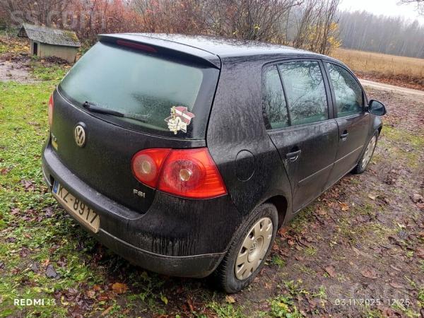 Black Volkswagen Golf 2004 in Ogre, with an engine capacity of 1.40 L and mileage of 306 thousand km for 700 €, photo 3 on AUTOMOTO.COM.LV