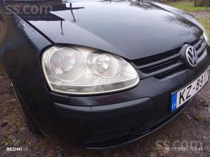 Black Volkswagen Golf 2004 in Ogre, with an engine capacity of 1.40 L and mileage of 306 thousand km for 700 €, photo 13 on AUTOMOTO.COM.LV