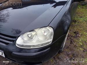 Black Volkswagen Golf 2004 in Ogre, with an engine capacity of 1.40 L and mileage of 306 thousand km for 700 €, photo 15 on AUTOMOTO.COM.LV