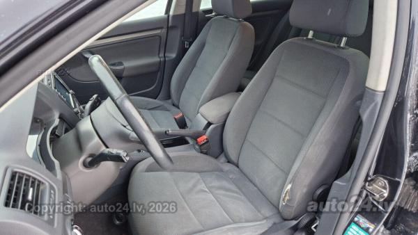 Melns Volkswagen Golf 2004 Tartu, ar dzinēja tilpumu 2.00 L un nobraukumu 377 tūkst. km par 1499 €, foto 6 vietnē AUTOMOTO.COM.LV