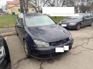 Black Volkswagen Golf 2004 in Kaunas, with an engine capacity of 1.90 L and mileage of 233 thousand km for 599 €, photo  on AUTOMOTO.COM.LV