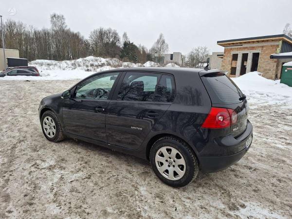 Melns Volkswagen Golf 2004 Kauņa, ar dzinēja tilpumu 1.90 L un nobraukumu 312 tūkst. km par 1850 €, foto 3 vietnē AUTOMOTO.COM.LV