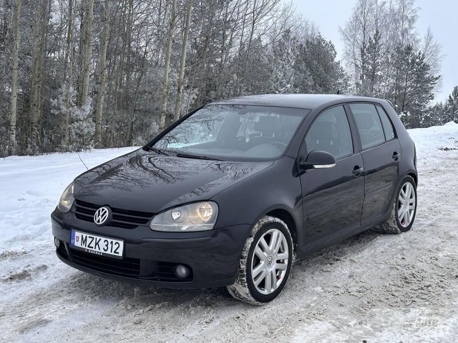 Melns Volkswagen Golf 2004 Šauļi, ar dzinēja tilpumu 2.00 L un nobraukumu 313 tūkst. km par 2850 €, foto 1 vietnē AUTOMOTO.COM.LV