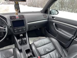 Melns Volkswagen Golf 2004 Šauļi, ar dzinēja tilpumu 2.00 L un nobraukumu 313 tūkst. km par 2850 €, foto 11 vietnē AUTOMOTO.COM.LV