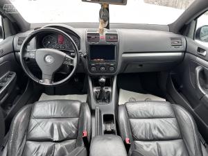Melns Volkswagen Golf 2004 Šauļi, ar dzinēja tilpumu 2.00 L un nobraukumu 313 tūkst. km par 2850 €, foto 14 vietnē AUTOMOTO.COM.LV