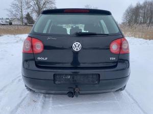 Melns Volkswagen Golf 2004 Biržai, ar dzinēja tilpumu 1.90 L un nobraukumu 311 tūkst. km par 2350 €, foto 6 vietnē AUTOMOTO.COM.LV
