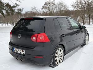 Black Volkswagen Golf 2004 in Jonava, with an engine capacity of 2.00 L and mileage of 400 thousand km for 1200 €, photo 7 on AUTOMOTO.COM.LV