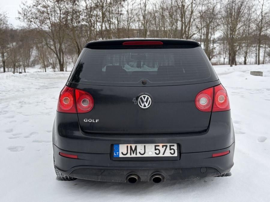 Black Volkswagen Golf 2004 in Jonava, with an engine capacity of 2.00 L and mileage of 400 thousand km for 1200 €, photo 8 on AUTOMOTO.COM.LV