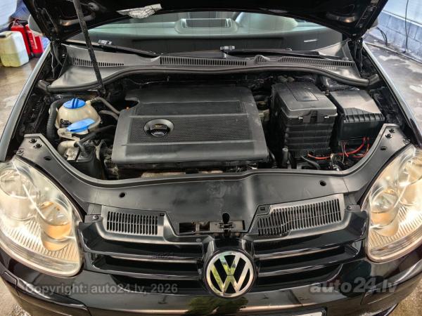 Melns Volkswagen Golf 2004 Viljandi, ar dzinēja tilpumu 1.40 L un nobraukumu 193 tūkst. km par 3190 €, foto 11 vietnē AUTOMOTO.COM.LV