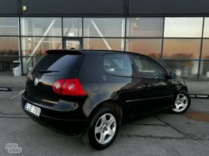 Black Volkswagen Golf 2004 in Panevezys, with an engine capacity of 2.00 L and mileage of 372 thousand km for 1180 €, photo 10 on AUTOMOTO.COM.LV