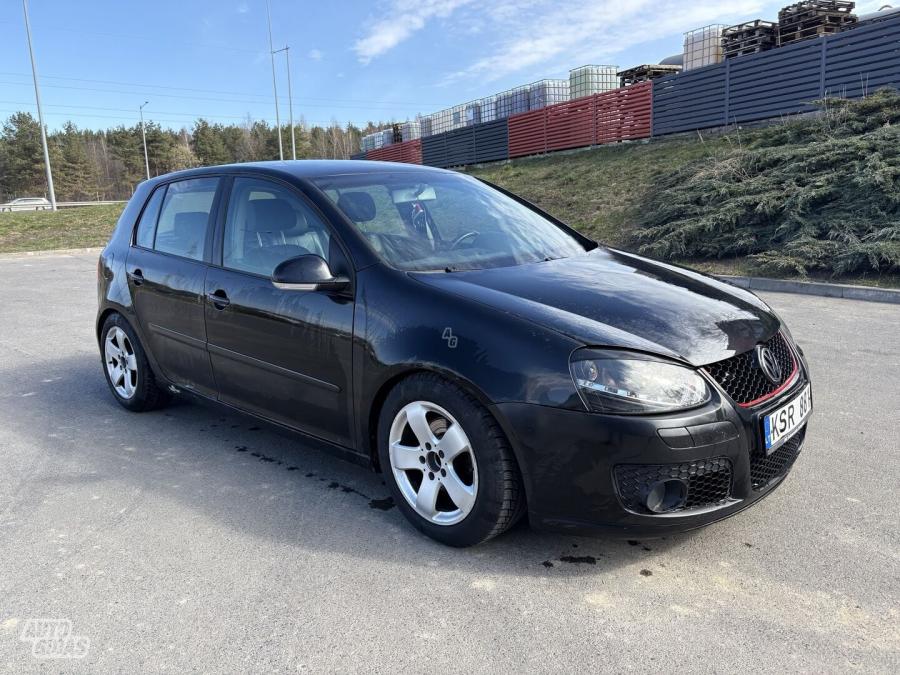 Black Volkswagen Golf 2004 in Kaunas, with an engine capacity of 1.90 L and mileage of 331 thousand km for 1350 €, photo 3 on AUTOMOTO.COM.LV
