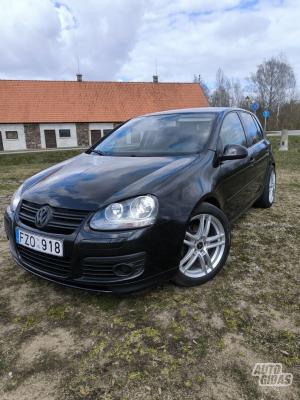 Black Volkswagen Golf 2004 in Pakruojis, with an engine capacity of 2.00 L and mileage of 300 thousand km for 2200 €, photo  on AUTOMOTO.COM.LV