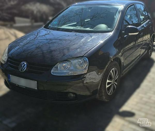 Black Volkswagen Golf 2004 in Vilnius, with an engine capacity of 2.00 L and mileage of 225 thousand km for 600 €, photo 1 on AUTOMOTO.COM.LV