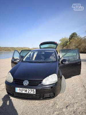 Melns Volkswagen Golf 2004 Kauņa, ar dzinēja tilpumu 2.00 L un nobraukumu 307 tūkst. km par 1850 €, foto  vietnē AUTOMOTO.COM.LV