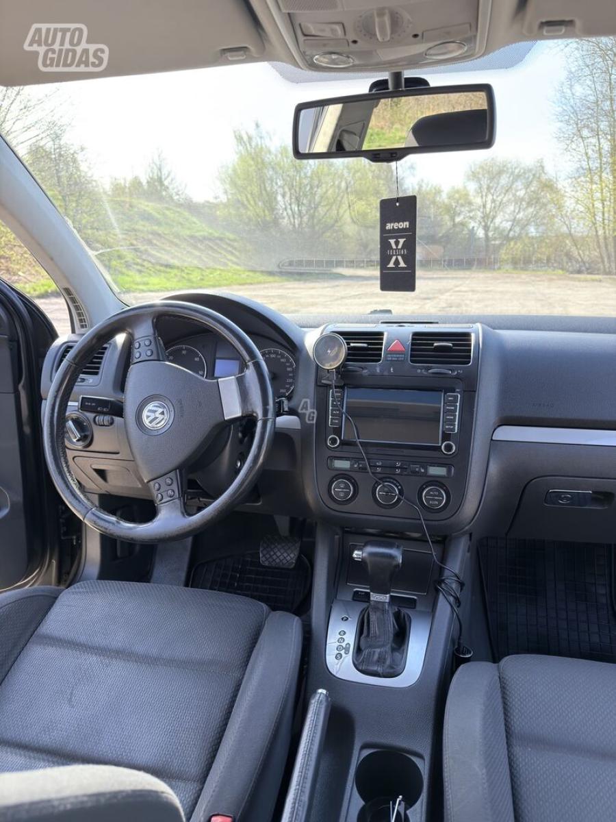Melns Volkswagen Golf 2004 Kauņa, ar dzinēja tilpumu 2.00 L un nobraukumu 307 tūkst. km par 1850 €, foto 14 vietnē AUTOMOTO.COM.LV