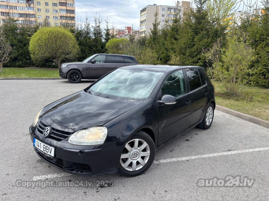 Black Volkswagen Golf 2004 in Tallinn, with an engine capacity of 1.90 L and mileage of 326 thousand km for 1299 €, photo 4 on AUTOMOTO.COM.LV