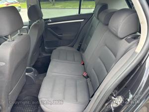 Black Volkswagen Golf 2004 in Tallinn, with an engine capacity of 1.90 L and mileage of 326 thousand km for 1299 €, photo 6 on AUTOMOTO.COM.LV