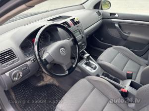 Black Volkswagen Golf 2004 in Tallinn, with an engine capacity of 1.90 L and mileage of 326 thousand km for 1299 €, photo 10 on AUTOMOTO.COM.LV