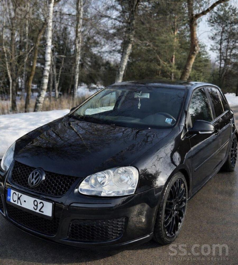 Melns Volkswagen Golf 2004 Daugavpils, ar dzinēja tilpumu 2.00 L un nobraukumu 230 tūkst. km par 3500 €, foto 1 vietnē AUTOMOTO.COM.LV
