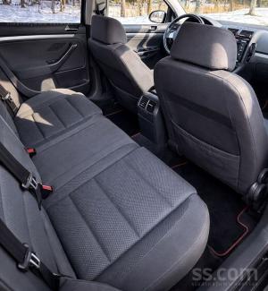 Melns Volkswagen Golf 2004 Daugavpils, ar dzinēja tilpumu 2.00 L un nobraukumu 230 tūkst. km par 3500 €, foto 8 vietnē AUTOMOTO.COM.LV