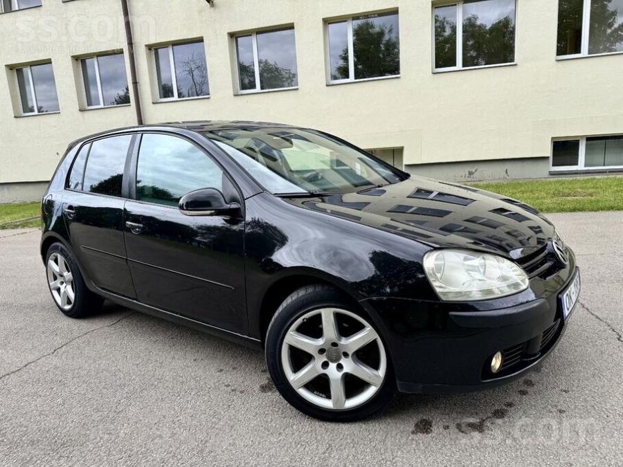Melns Volkswagen Golf 2004 Daugavpils, ar dzinēja tilpumu 1.90 L un nobraukumu 0 tūkst. km par 1850 €, foto 6 vietnē AUTOMOTO.COM.LV