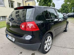 Melns Volkswagen Golf 2004 Daugavpils, ar dzinēja tilpumu 1.90 L un nobraukumu 0 tūkst. km par 1850 €, foto 8 vietnē AUTOMOTO.COM.LV